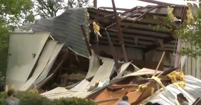 Storms Slam The South Tornadoes Rage In Louisiana Cbs News