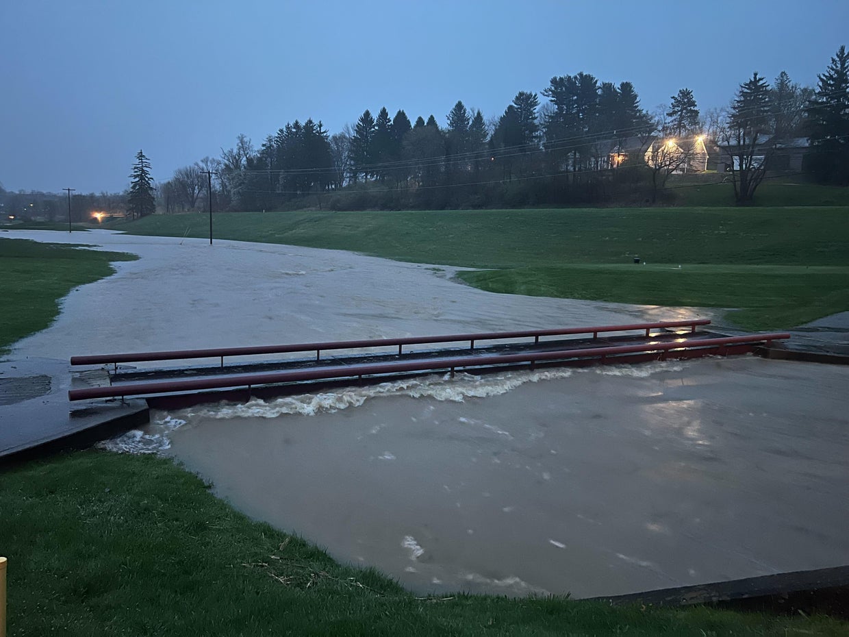 Pittsburgh area swamped with flooding, sending crews to rescue several ...