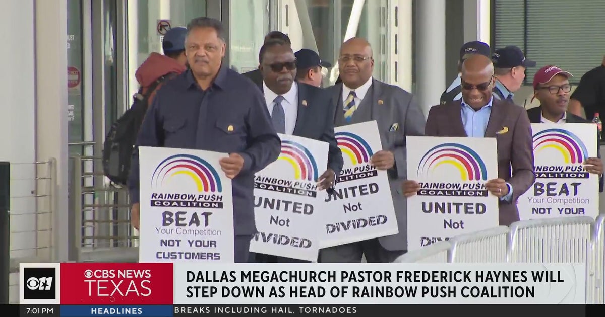 Dallas megachurch pastor will step down as head of Rainbow PUSH ...