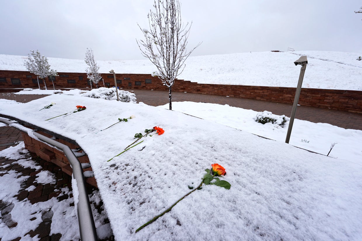 Columbine school shooting victims remembered at 25th anniversary vigil - CBS News