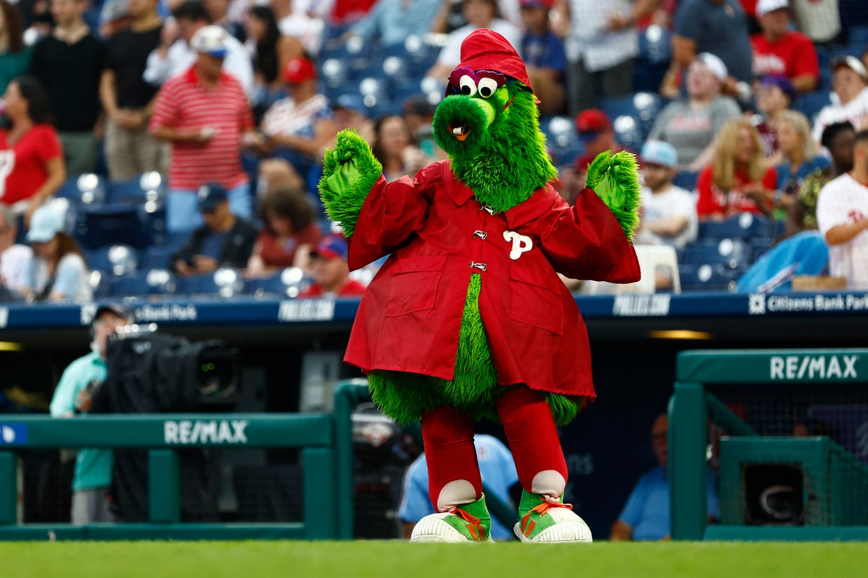 Celebrating the Phanatic's birthday and looking back at some of the ...