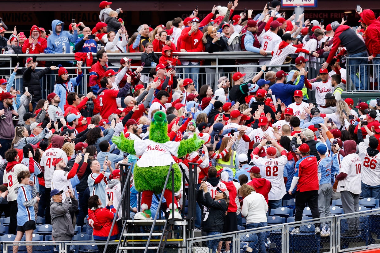 Celebrating the Phanatic's birthday and looking back at some of the ...