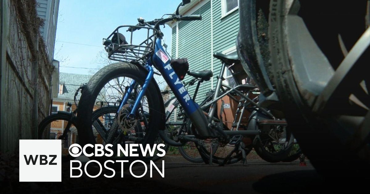 Somerville man lets you borrow e-bikes for free - CBS Boston