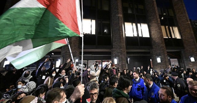 Pro-Palestinian protests continue on college campuses - CBS News