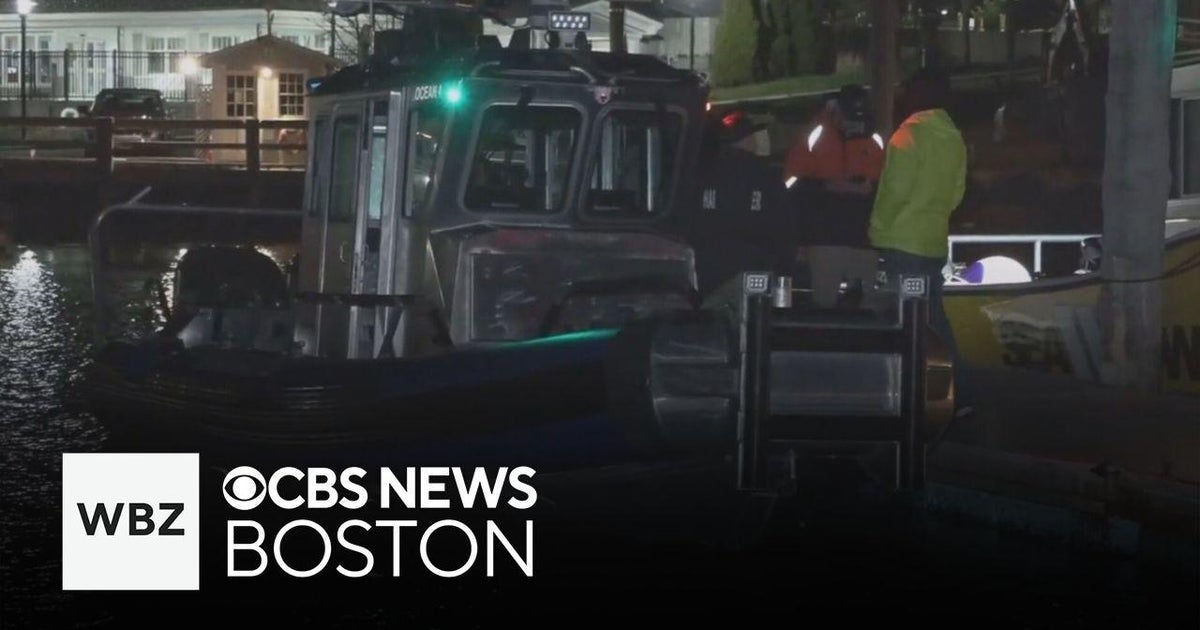 4 rescued as boat capsizes near Point Gammon in Hyannis - CBS Boston