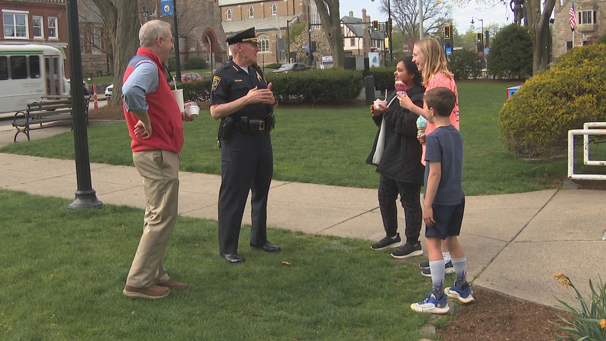 Norwood Police Chief Bill Brooks retires after 47 years in law enforcement - CBS Boston