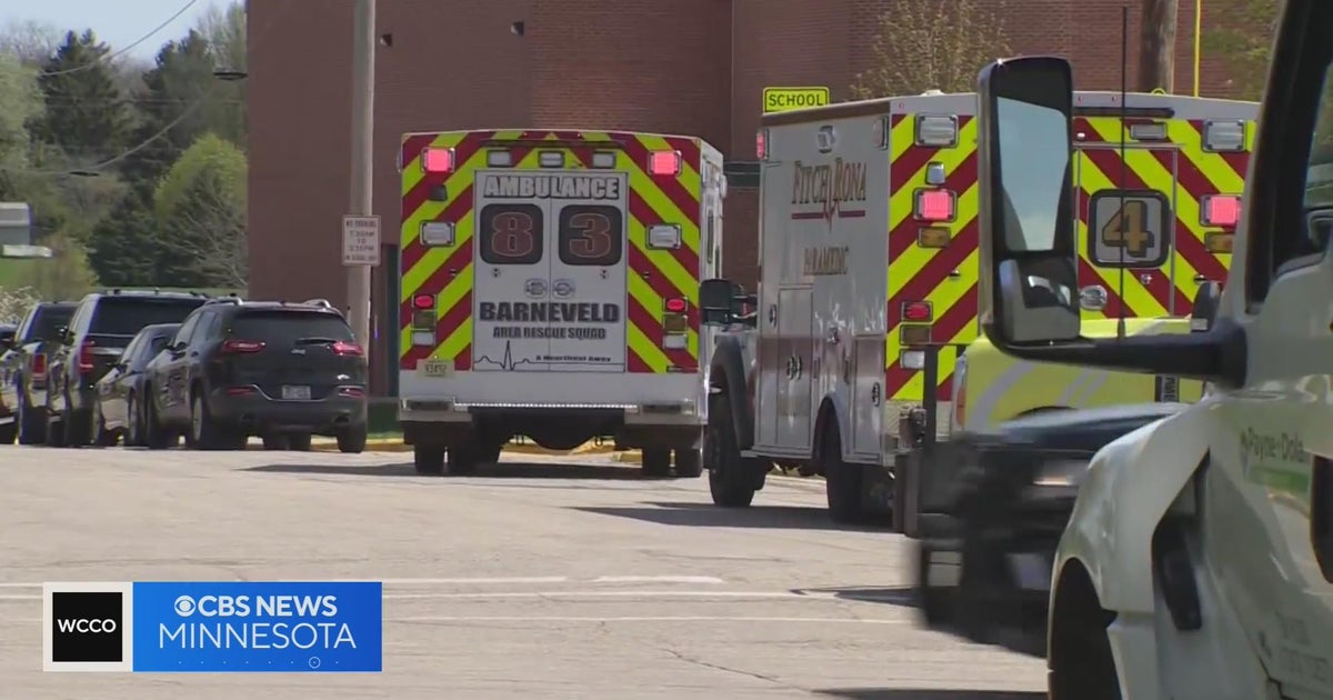 Wisconsin Police Kill Shooter Outside Middle School Cbs Minnesota