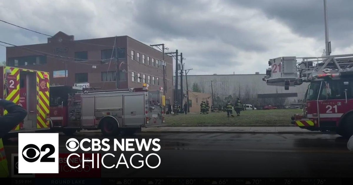 Chicago Fire Department responds to reports of roof collapse in Lincoln ...