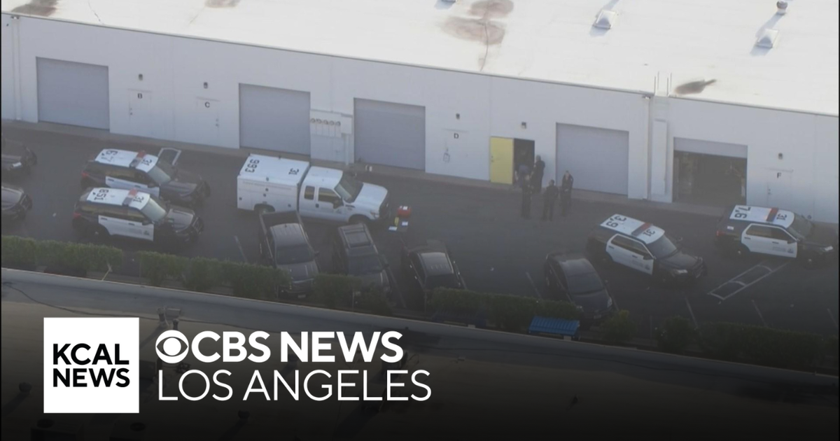 Santa Ana police investigate brutal stabbing that killed 2 ...