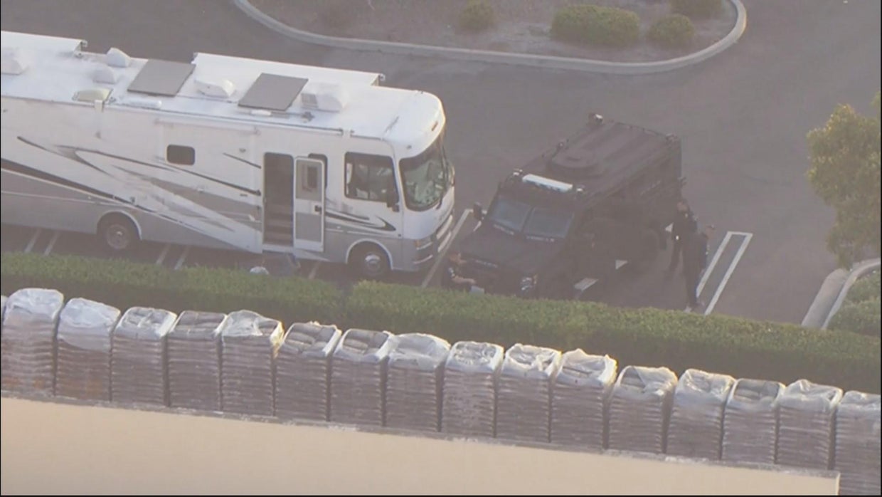 Road rage suspect hides inside RV during standoff with Torrance police ...