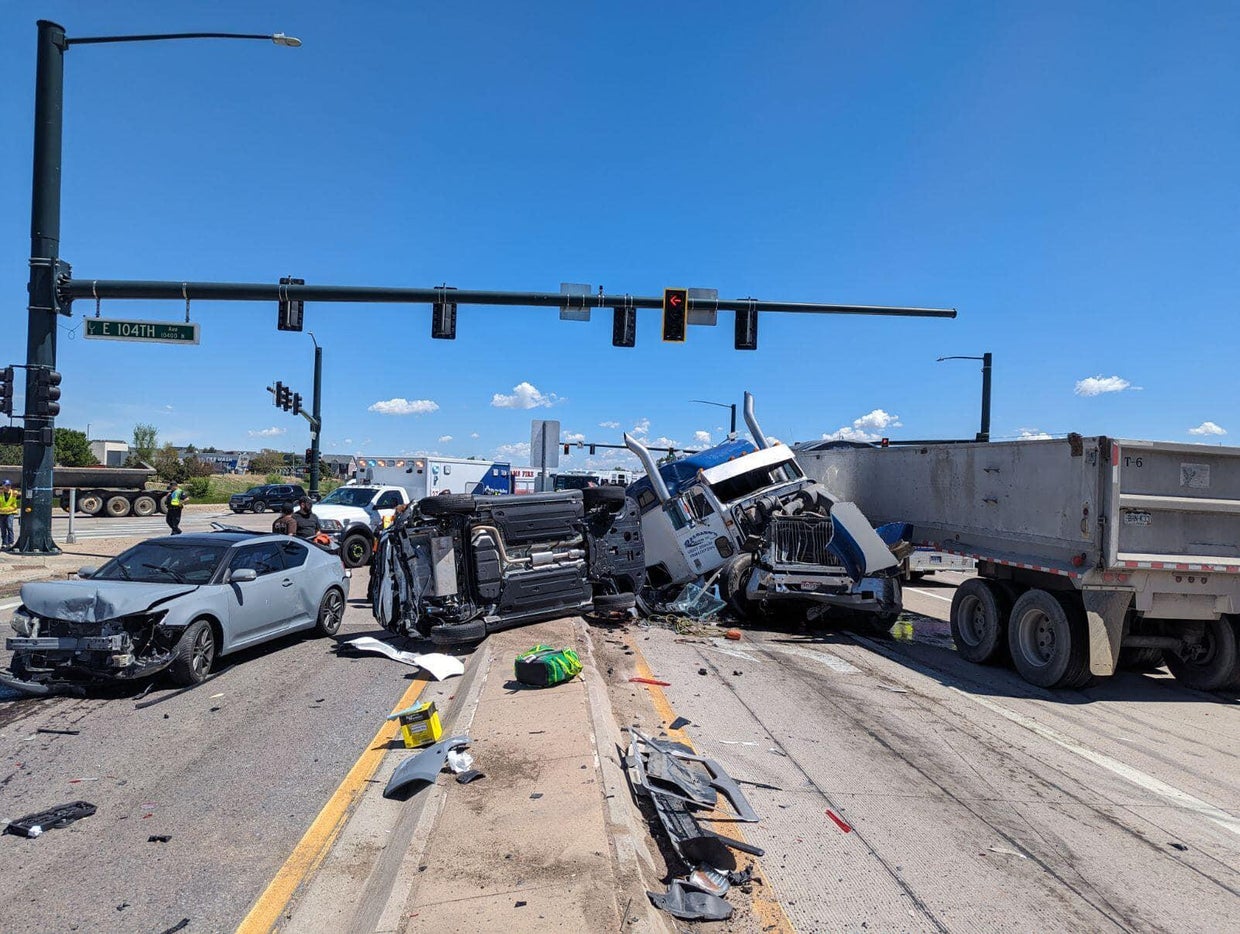 Multi-vehicle crash shuts down Highway 85 north of Denver metro area ...