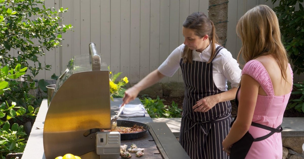 Chef Kate Smith from Newton Center's Thistle and Leek cooks paella on ...