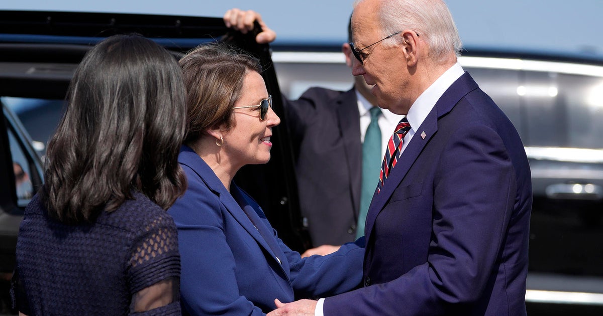 Pro-Palestinian protesters boo President Biden's motorcade in Boston ...