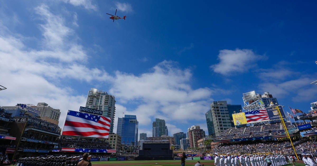 Bases-loaded walk lifts Padres to 2-1 win over Marlins - CBS Miami