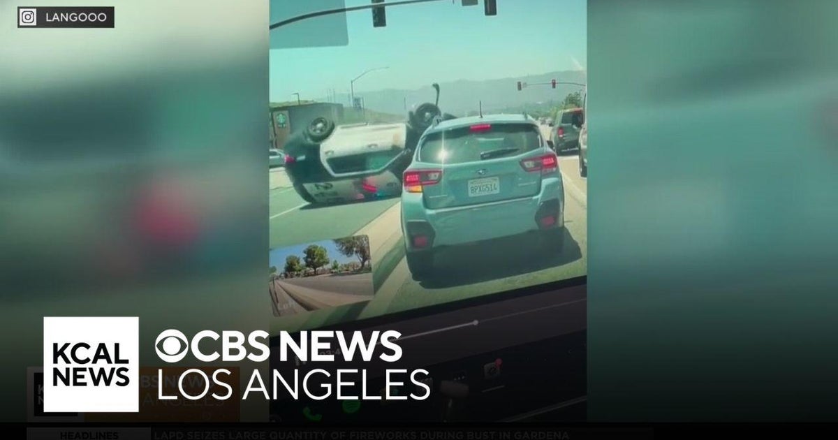 Video shows LASD vehicle in rollover crash in Santa Clarita - CBS Los ...