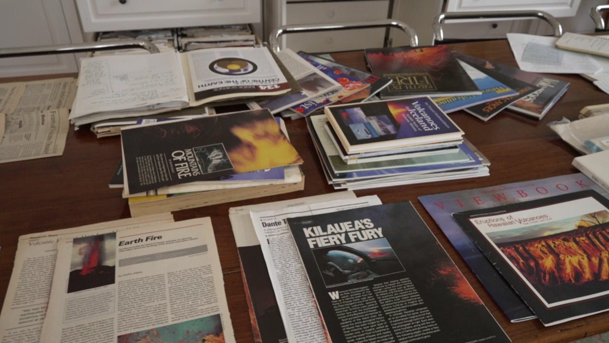 How James Patterson completed Michael Crichton's "Eruption" - CBS News