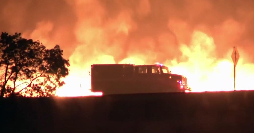 Rapid rise of Corral Fire near Tracy surprises emergency crews and ...