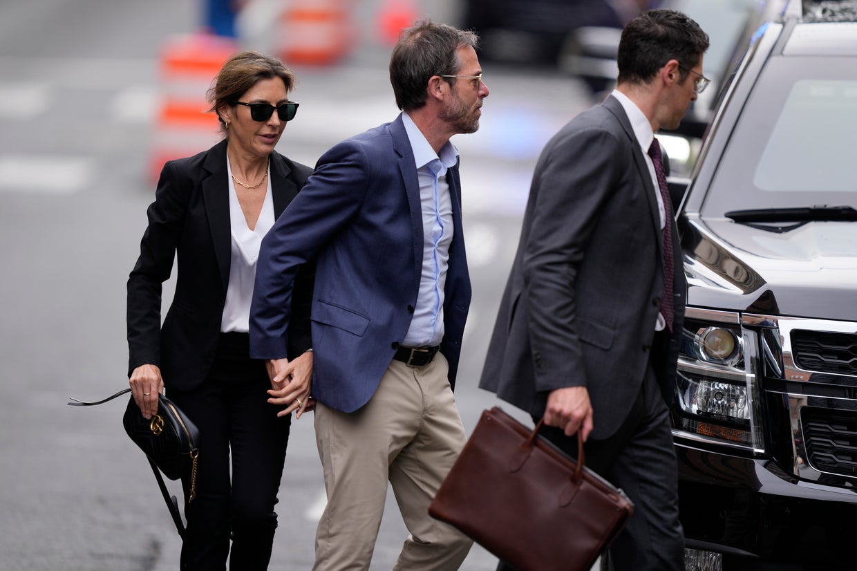 Hallie Biden testifies she "panicked" when she found gun in Hunter ...