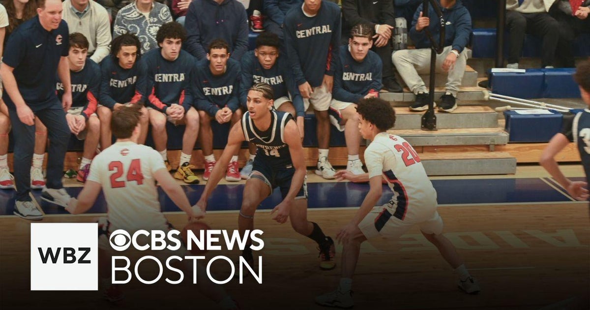Lawrence basketball star headed to Yale credits parents for showing him ...