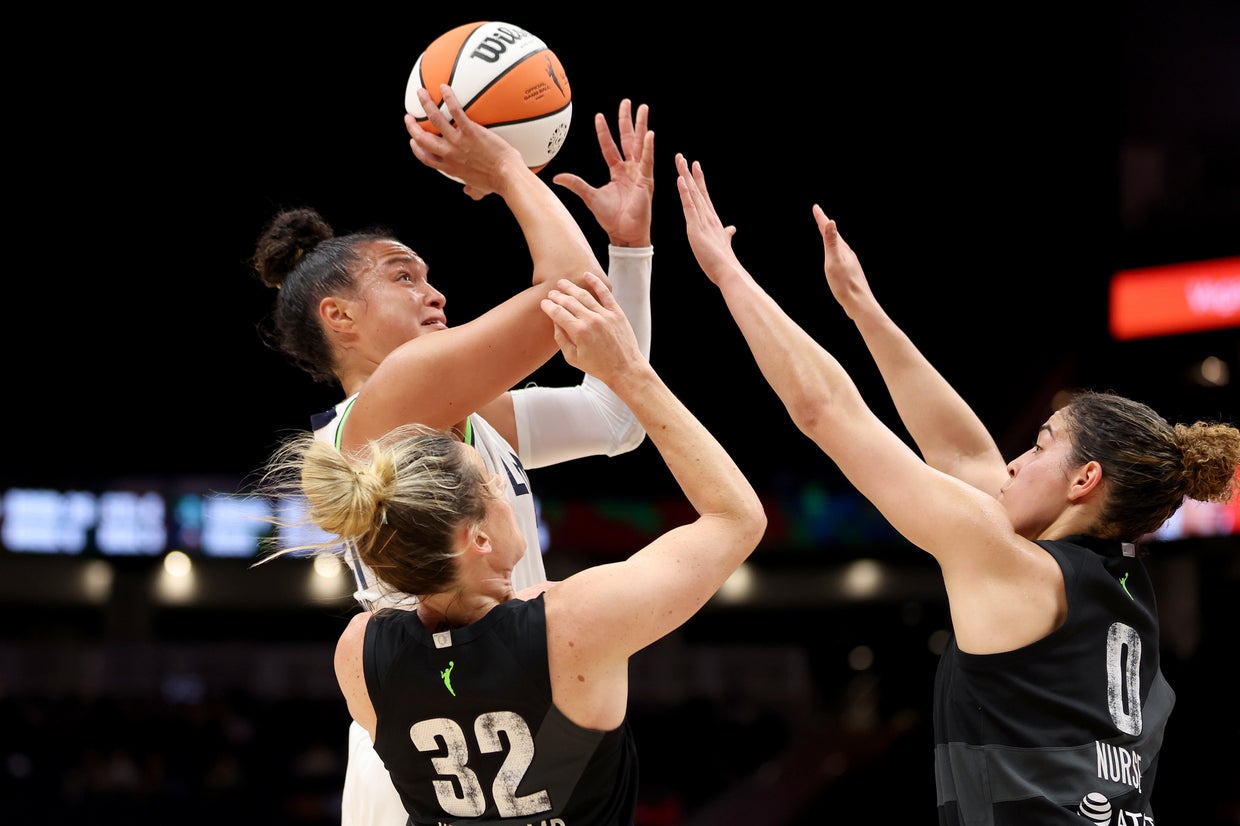 Kayla McBride scores season-high 32 as Lynx beat Storm 83-64 - CBS ...