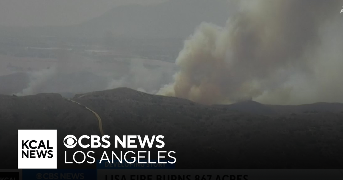 Lisa Fire burning east of Moreno Valley grows to more than 800 acres ...