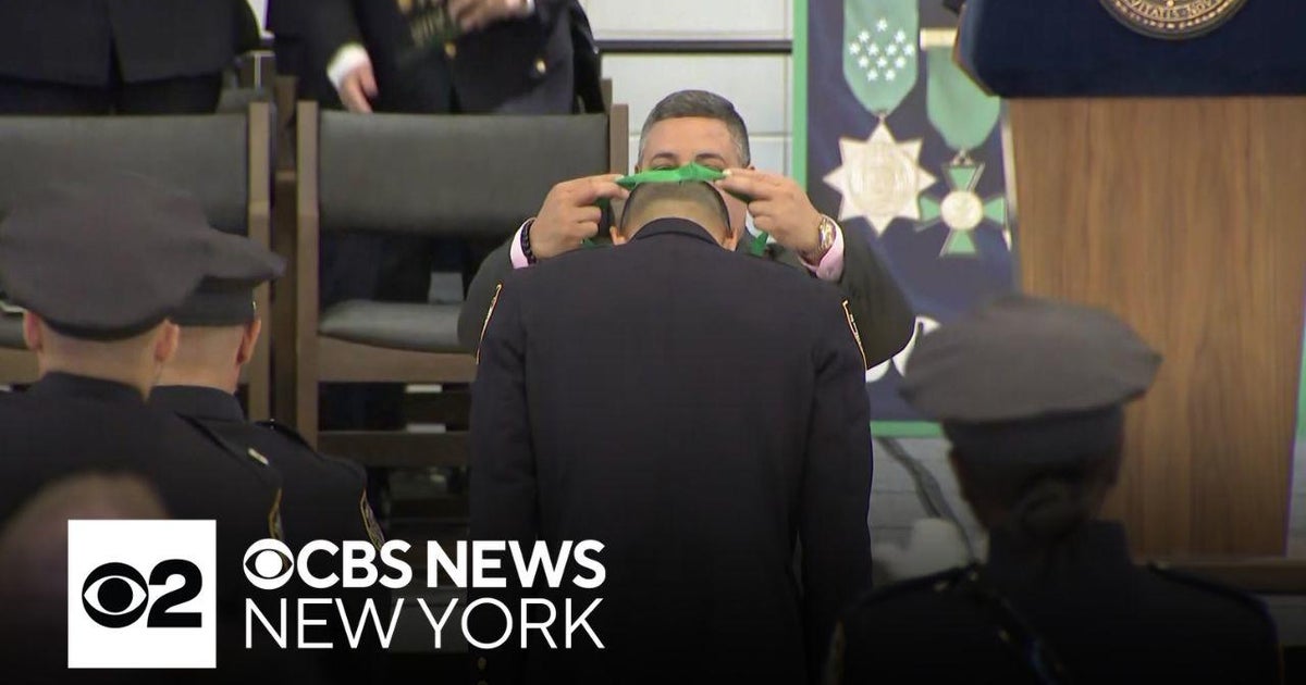 NYPD honors members at annual Medal Day - CBS New York