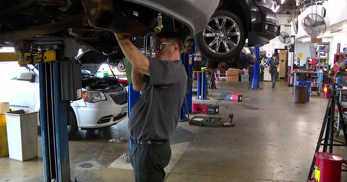 Twin Cities garages offer low-cost repairs on old cars to reduce ...