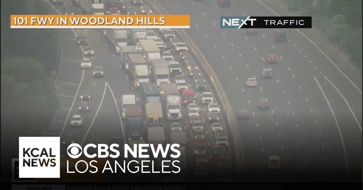 Deadly crash on 101 Freeway in Woodland Hills triggers partial closure ...