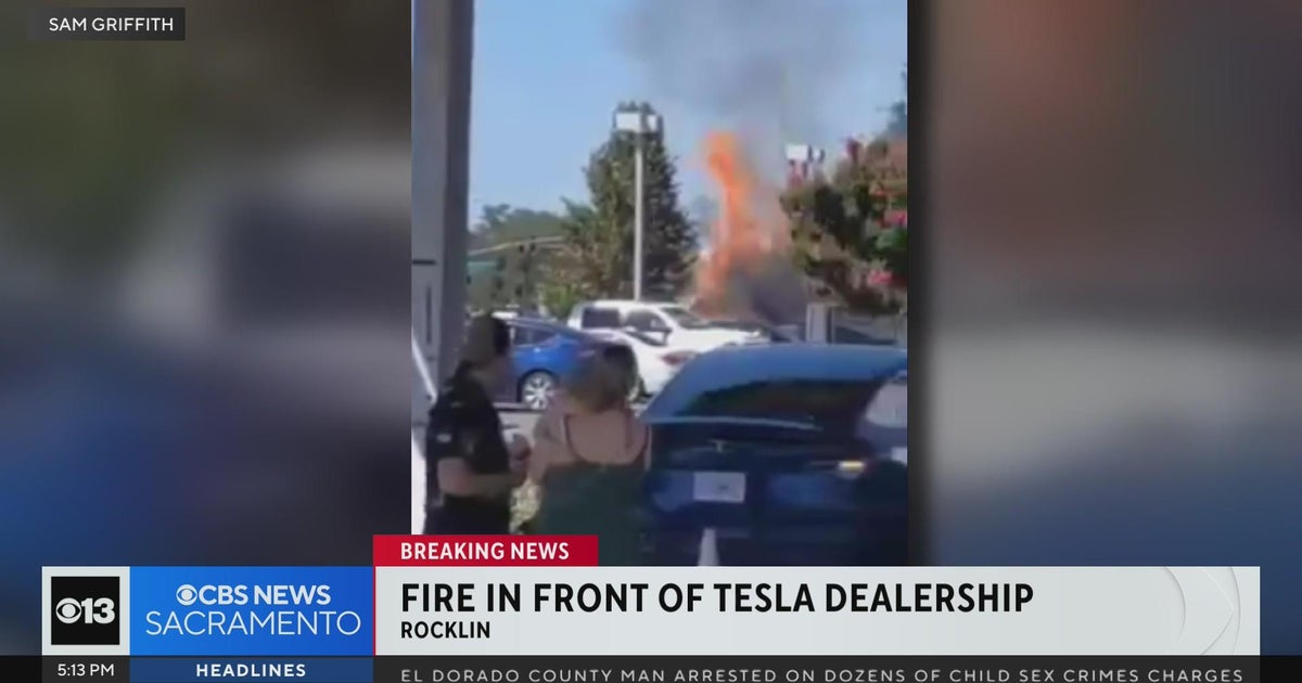 Teslas catch fire in front of Rocklin dealership - CBS Sacramento