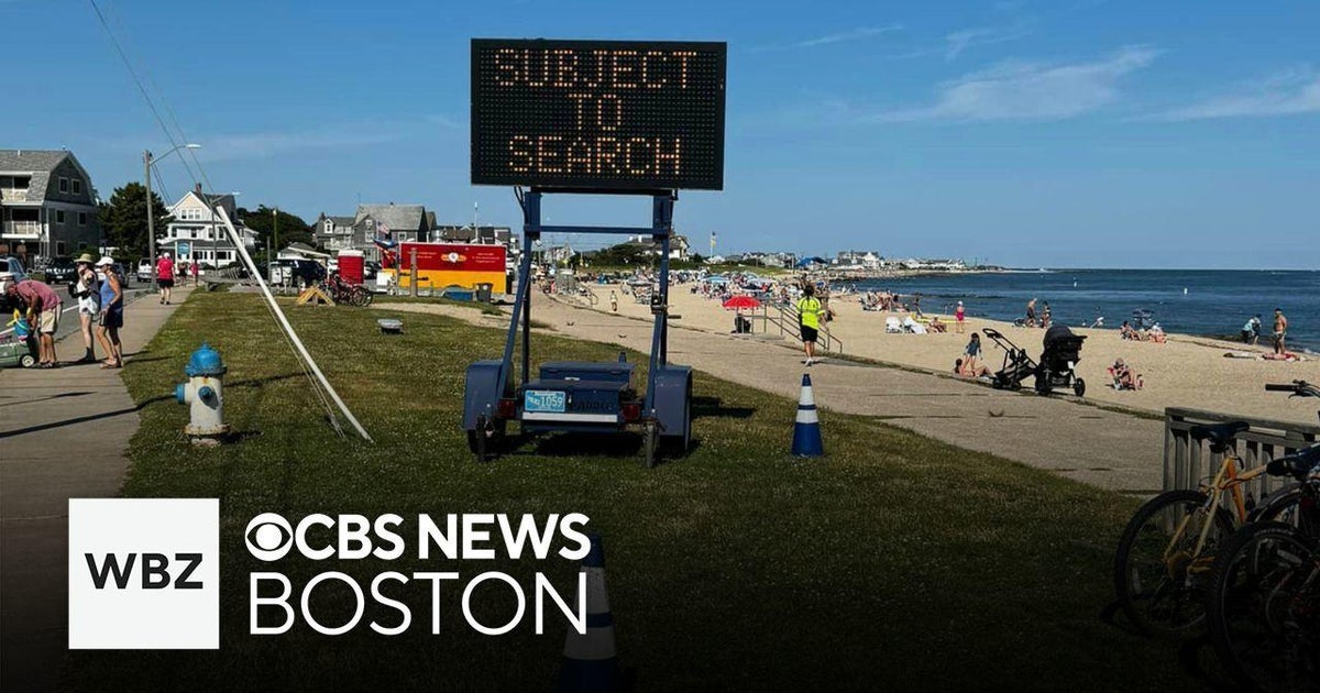Cape Cod beaches calmer on July 4th after 2023 "disaster" - CBS Boston