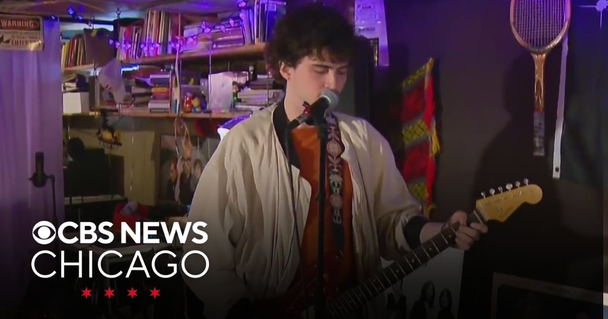 Chicago band Friko to make Lollapalooza debut - CBS Chicago