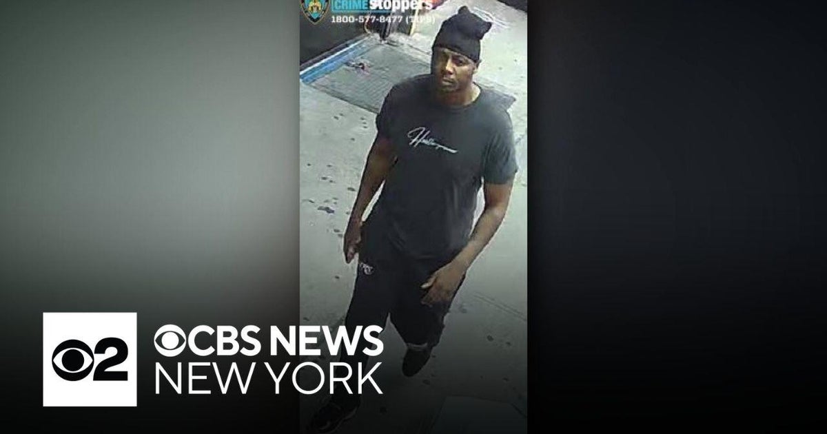 Nypd Search For Suspect In Bronx Robbery Pattern Cbs New York