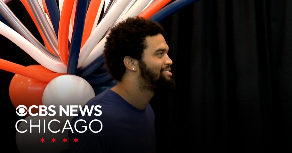 Caleb Williams hosts first "Caleb Cares Foundation" event - CBS Chicago