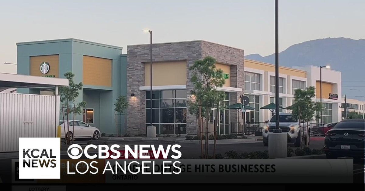 Global outage hits SoCal businesses, restaurants - CBS Los Angeles