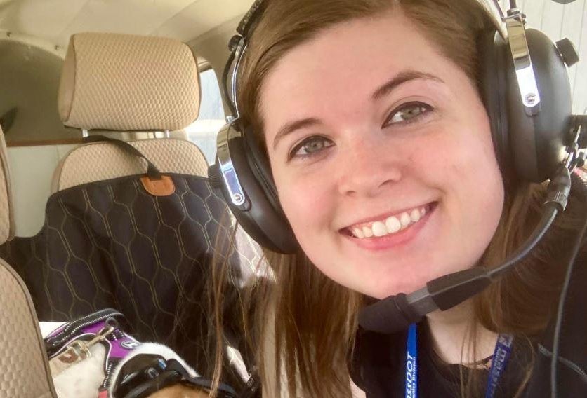 Pilot living "her dream" killed in crash after skydivers jump from ...