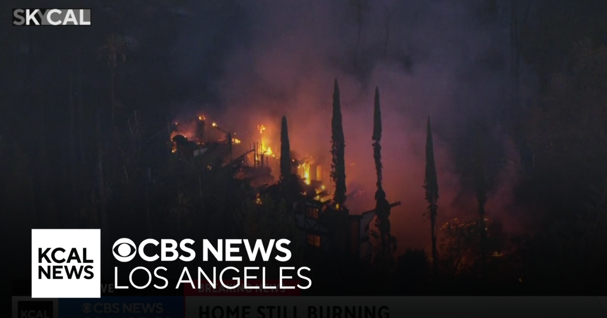 Homes still on fire as Hawarden Fire burns in Riverside - CBS Los Angeles