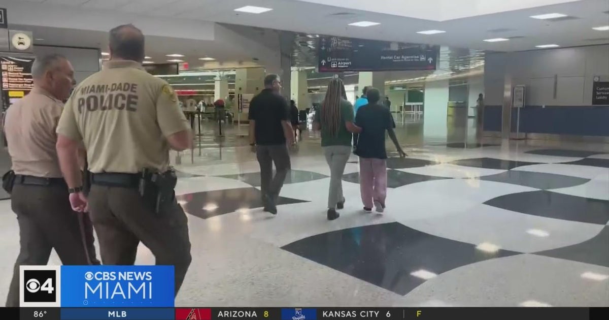 Homeless Trust searches for homeless residents of MIA - CBS Miami