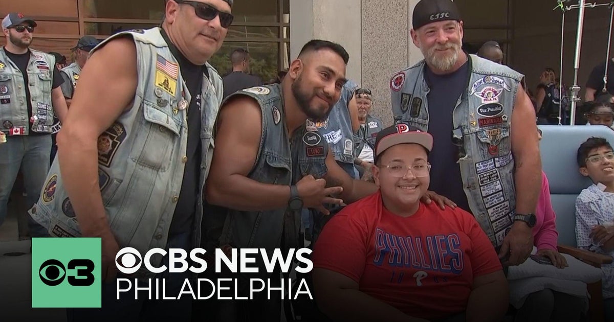 Centurions Motorcycle Club spreads holiday cheer for children at ...