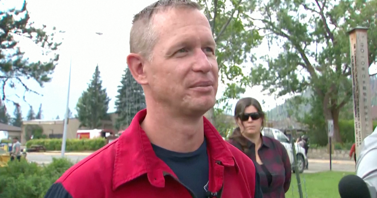 Fire chief battling Jasper National Park wildfire watches his house ...