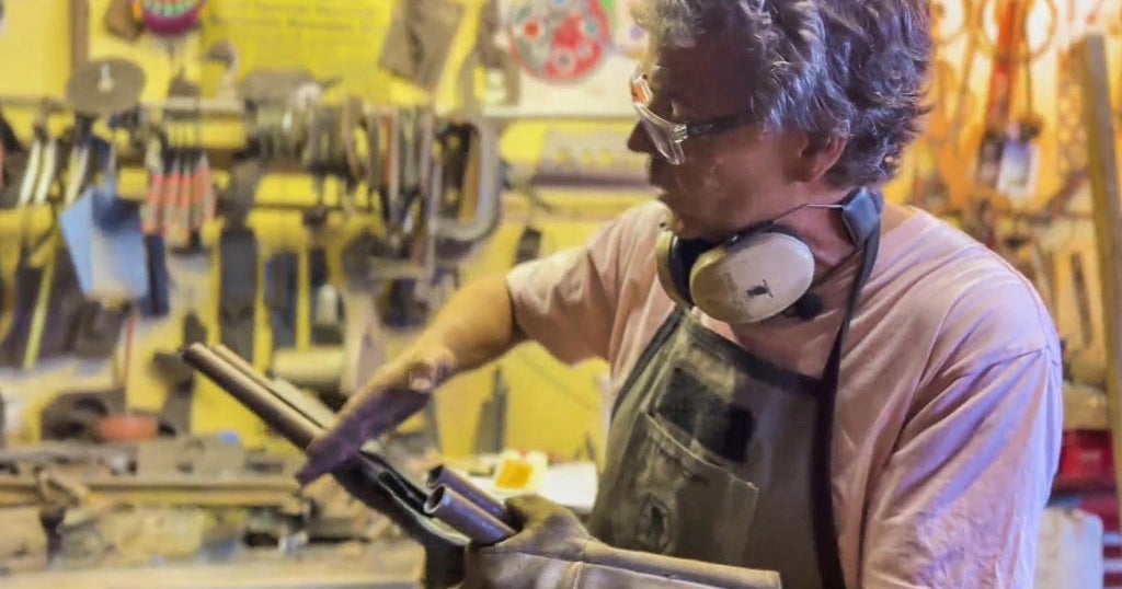 East Bay blacksmith transforms guns into garden tools - CBS San Francisco