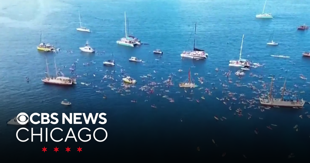 Lahaina wildfire victims remembered during Paddle Out - CBS Chicago