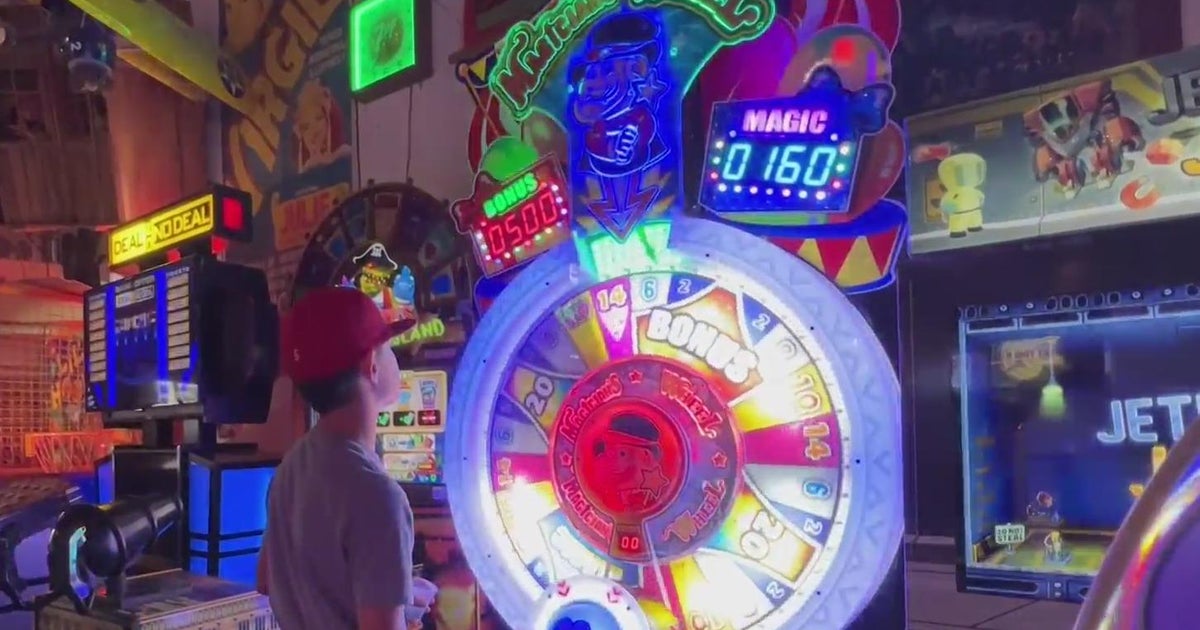 Beloved Metro Detroit arcade looking bright - CBS Detroit
