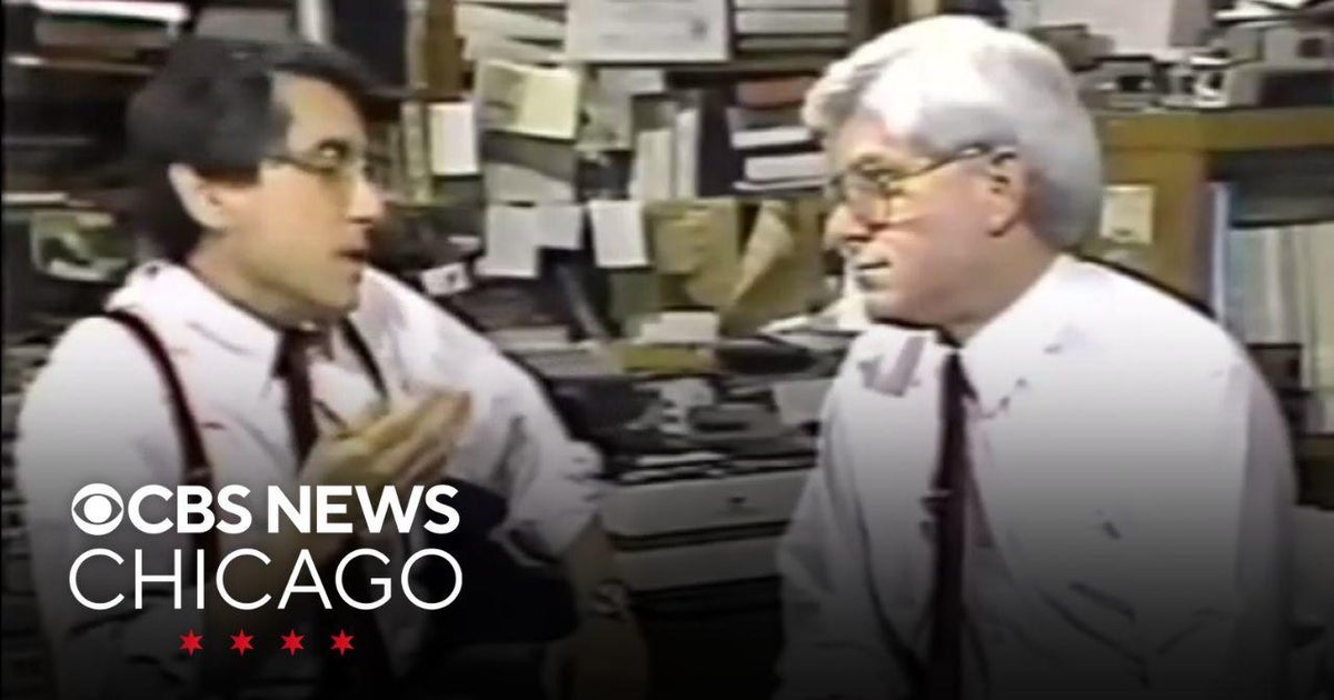 CBS Chicago Vault: Phil Donahue talks with Walter Jacobson before ...