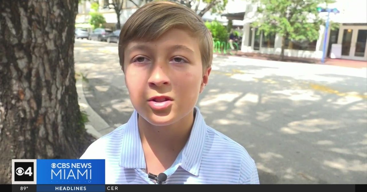 Coconut Grove boy, 10, comes up with safe way to cross streets - CBS Miami