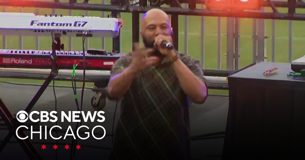 Common takes stage at DNC viewing party - CBS Chicago