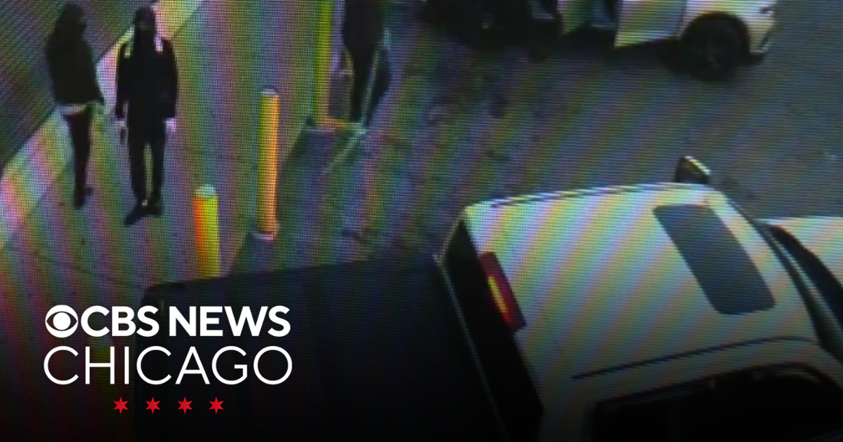 Burglars uses stolen vehicles, chains to break into South Side Chicago ...