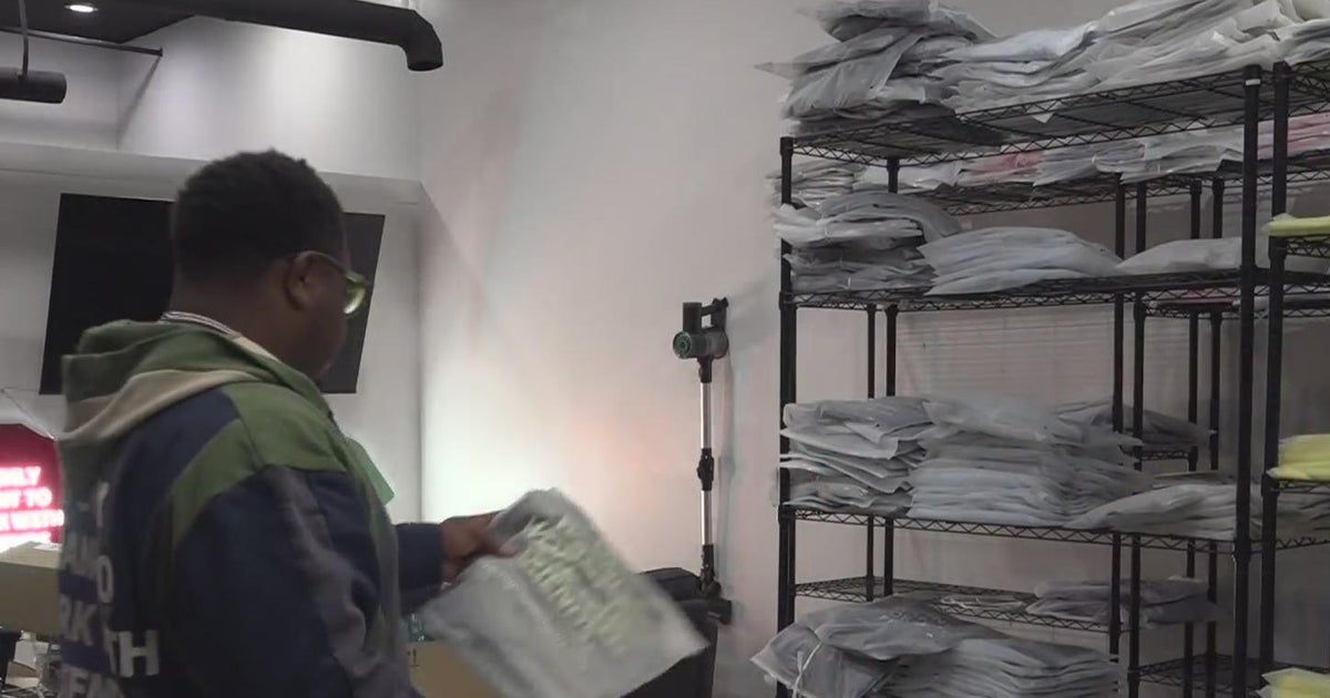 Detroit entrepreneur goes from engineer to successful fashion designer ...