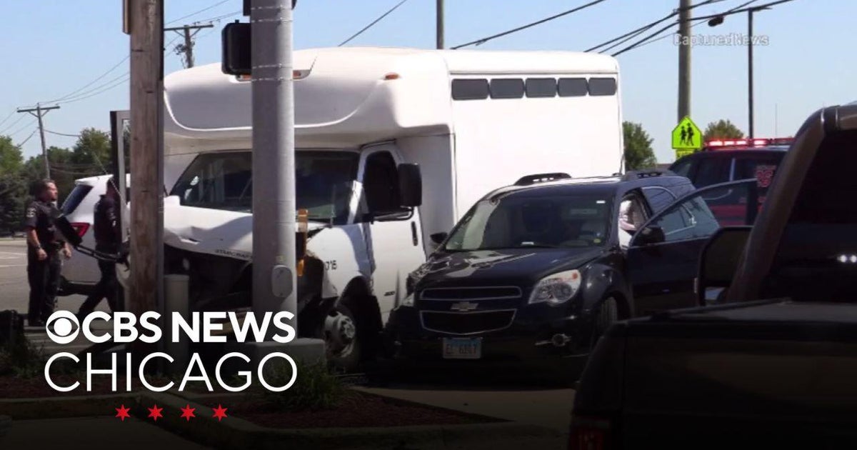 19 people hurt in crash involving jail inmate van - CBS Chicago