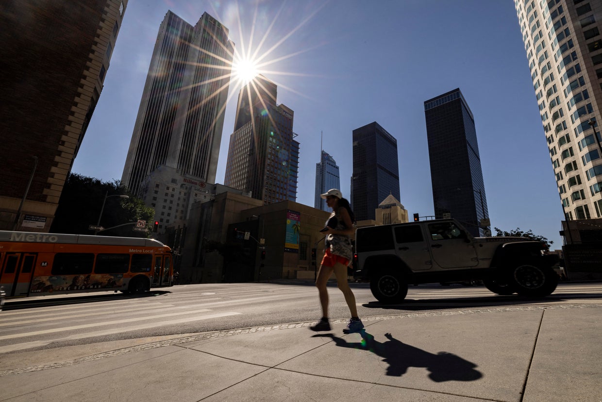 'Dangerous' Southern California heat wave extended, downtown LA sees ...