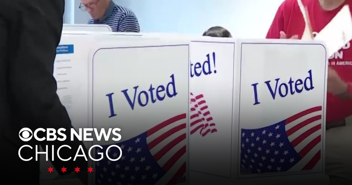 Early in-person voting underway in 3 states - CBS Chicago